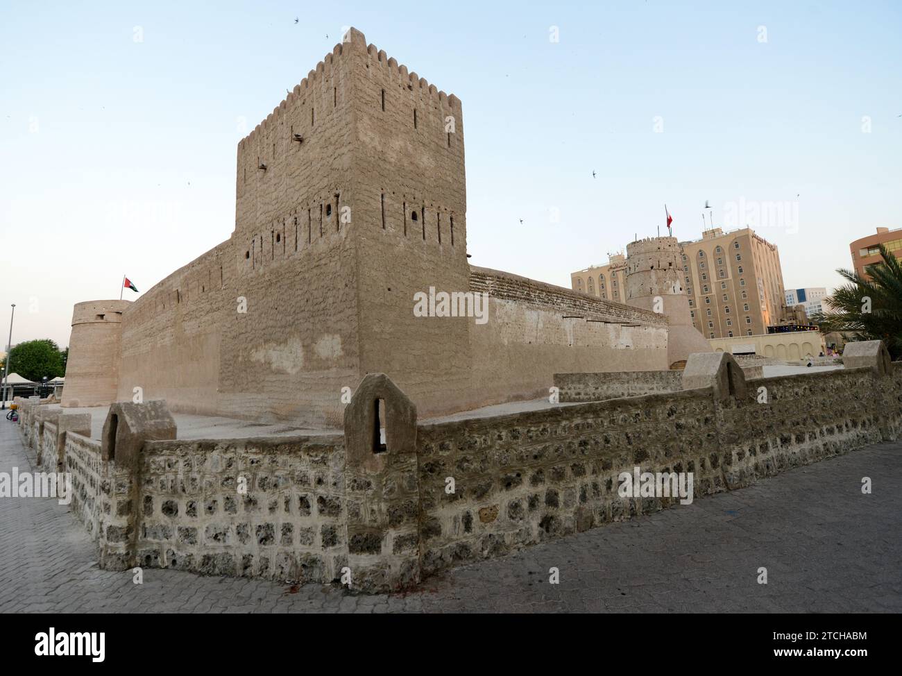 The Al Fahidi fort is a 18th century fort ( Housing exhibits by the ...