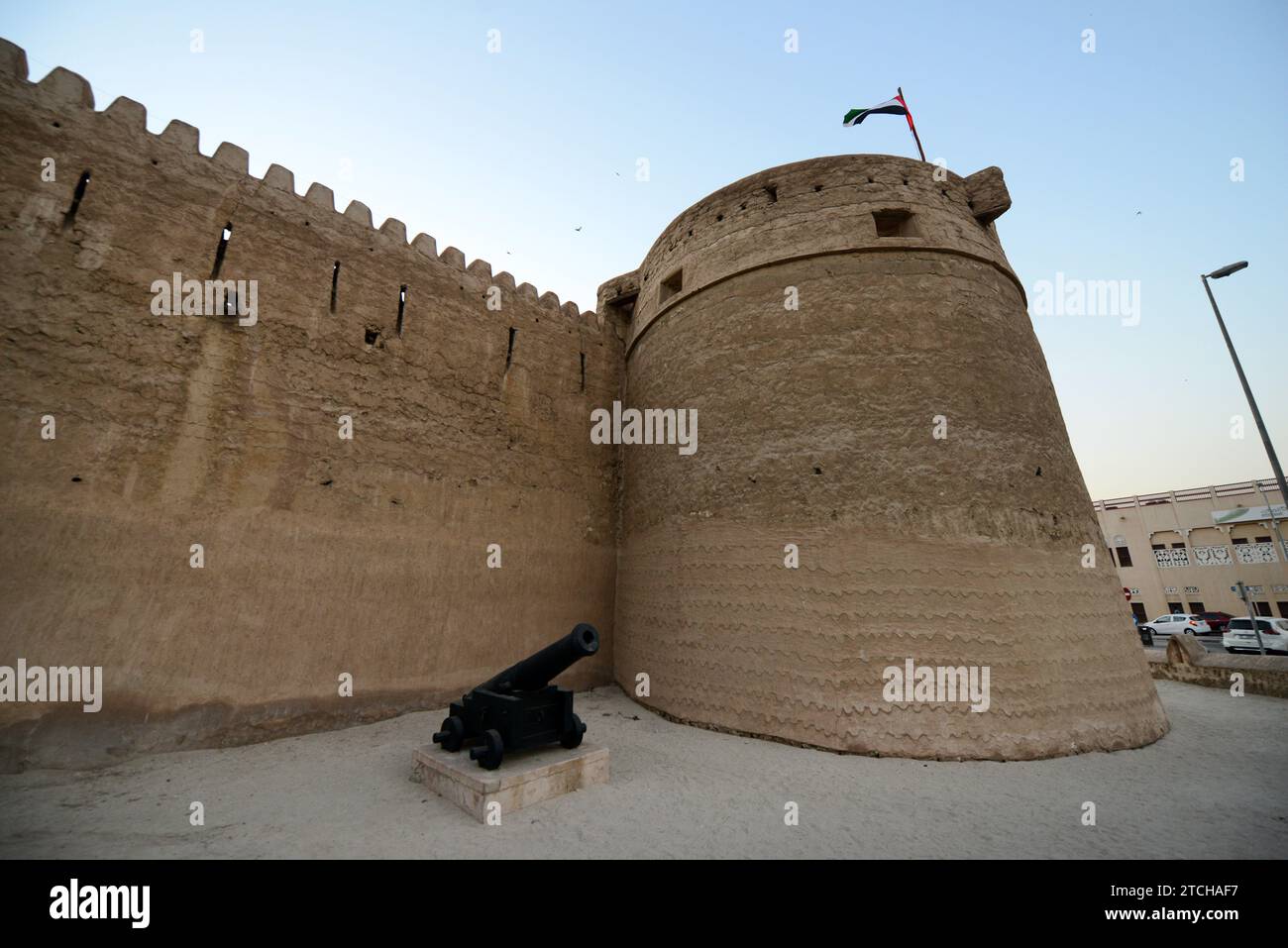 The Al Fahidi fort is a 18th century fort ( Housing exhibits by the ...