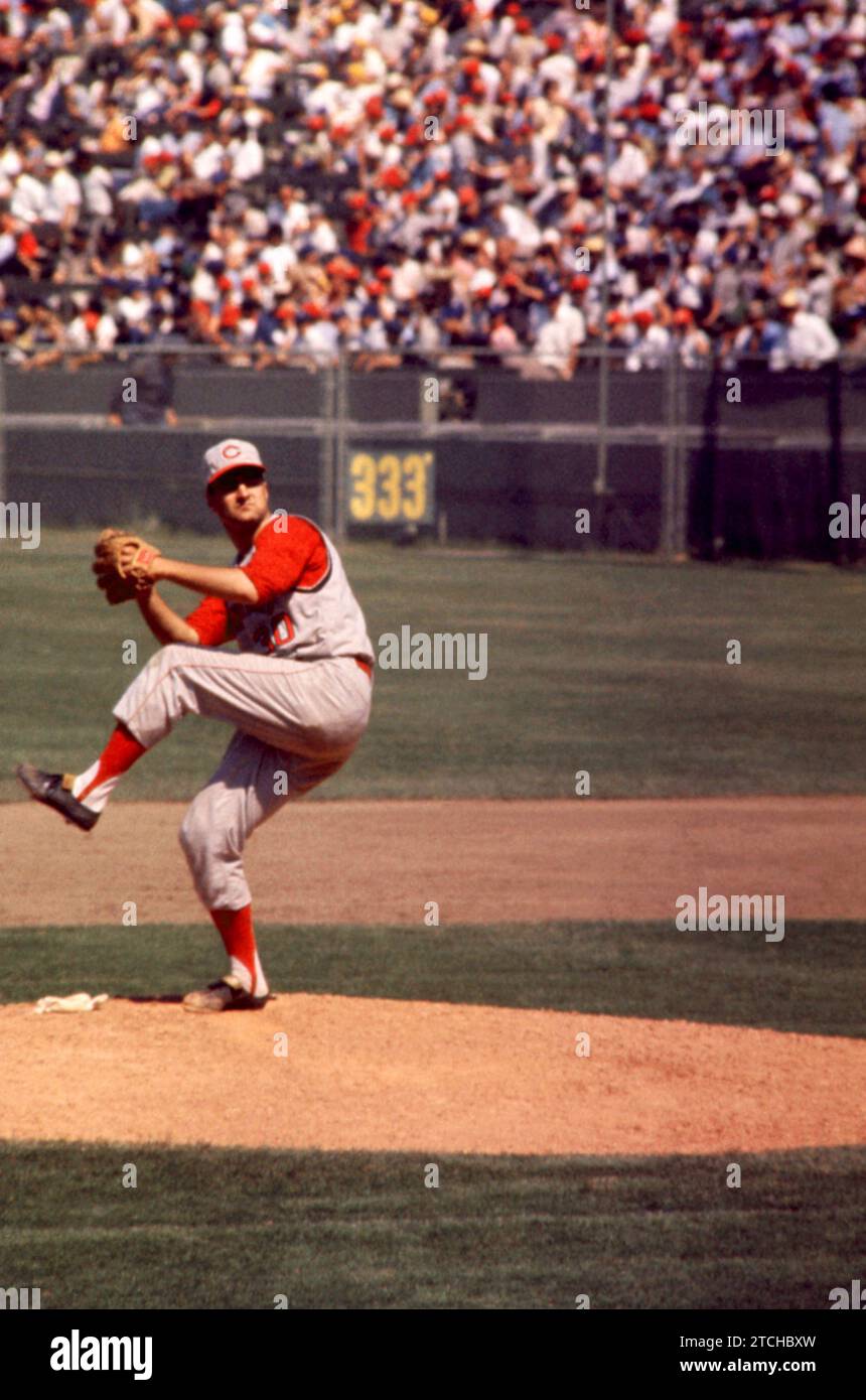 LOS ANGELES, CA - JULY 9: Pitcher Joey Jay #30 of the Cincinnati Reds ...