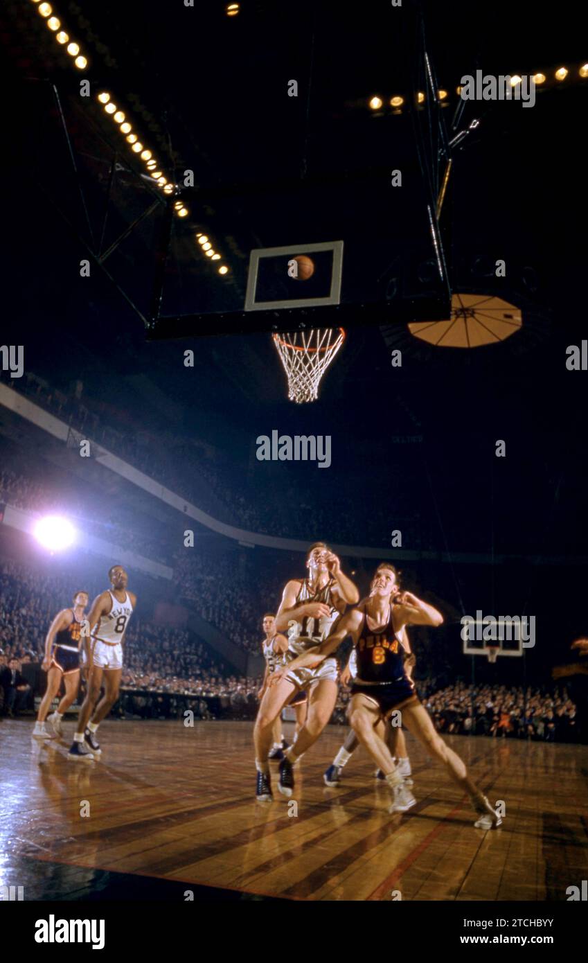 NEW YORK, NY - DECEMBER 27: Neil Johnston #6 of the Philadelphia ...