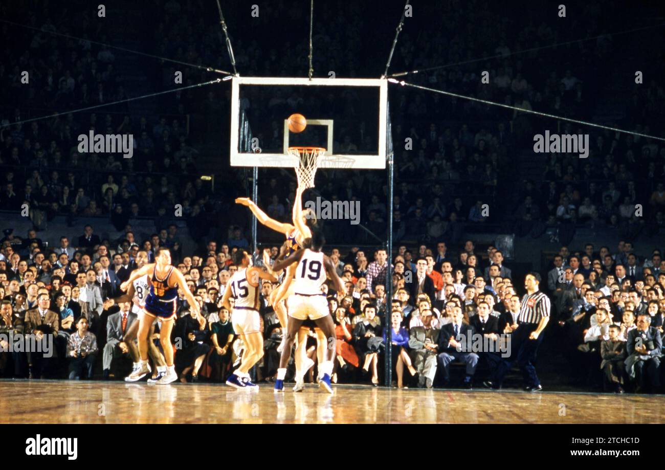 NEW YORK, NY - DECEMBER 27: Joe Graboski #9 of the Philadelphia ...