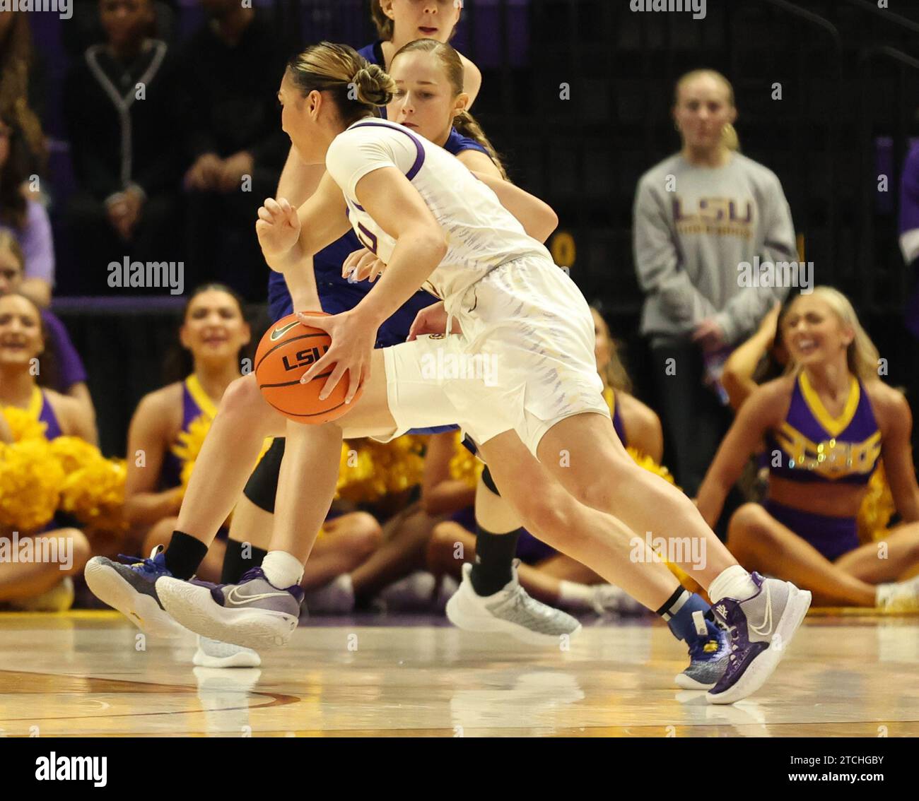 Baton Rouge, USA. 12th Dec, 2023. LSU Lady Tigers guard Last-Tear Poa ...