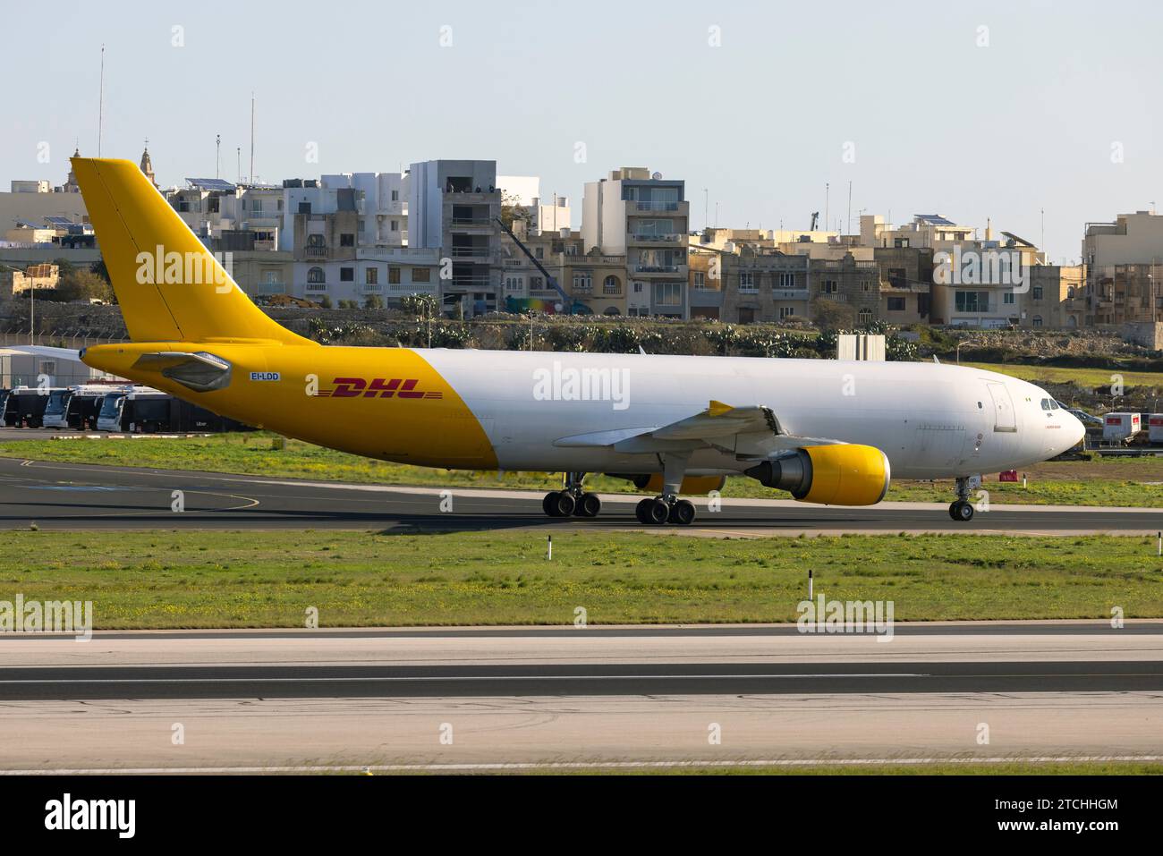 DHL (ASL Airlines) Airbus A300F4-605R (Reg: EI-LDD) making an extra ...