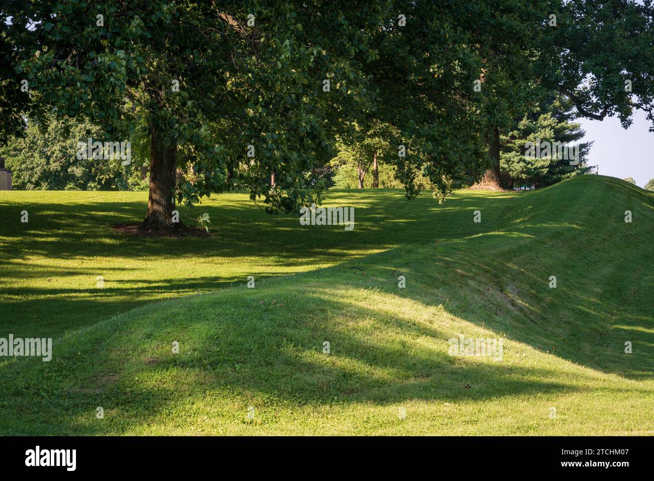 Earthwork enclosures hi-res stock photography and images - Alamy