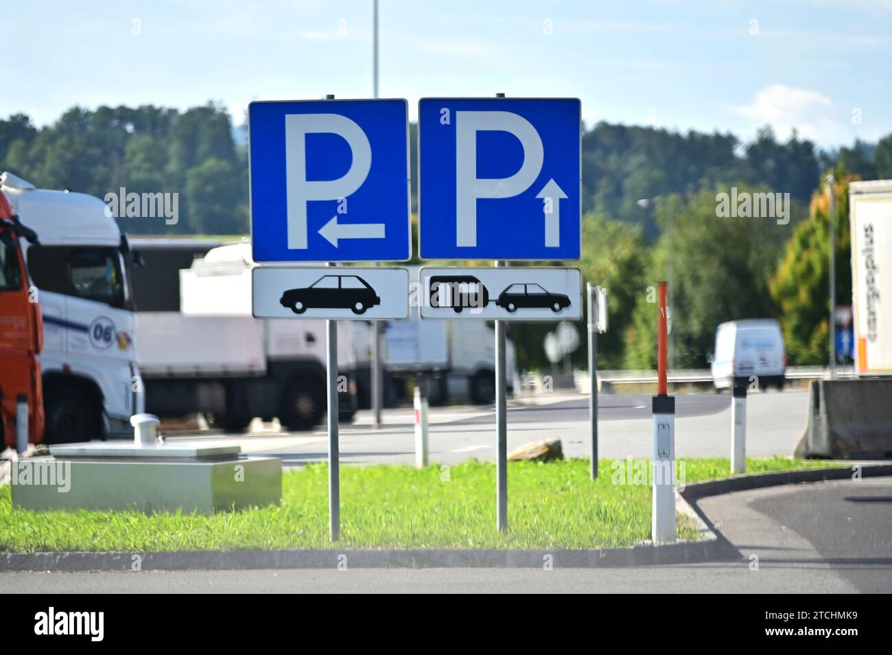 “Parking lot” sign on the Mühlkreis motorway at the Engerwitzdorf rest ...