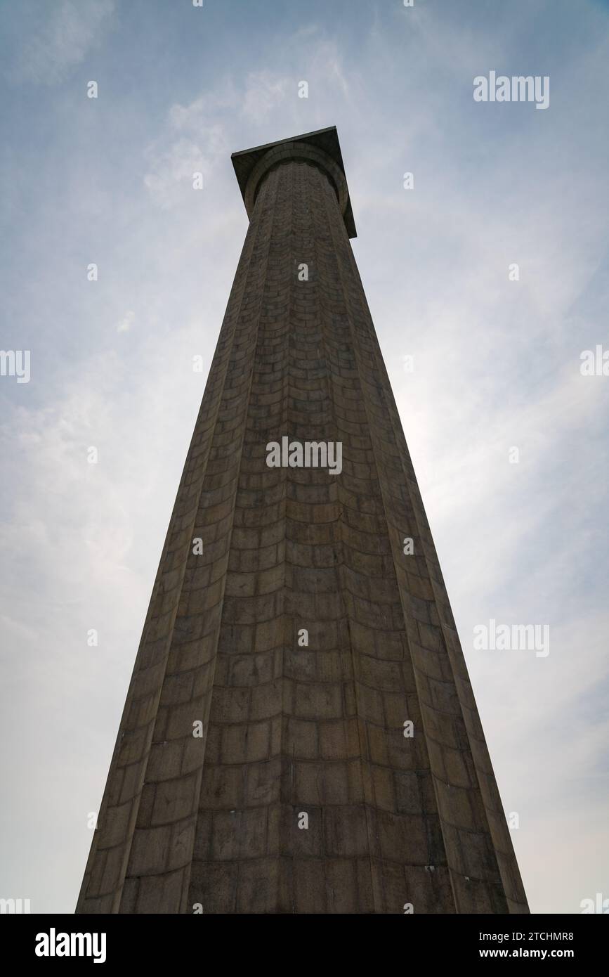 Obelisk of Perry's Victory & International Peace Memorial in Put-in-Bay ...