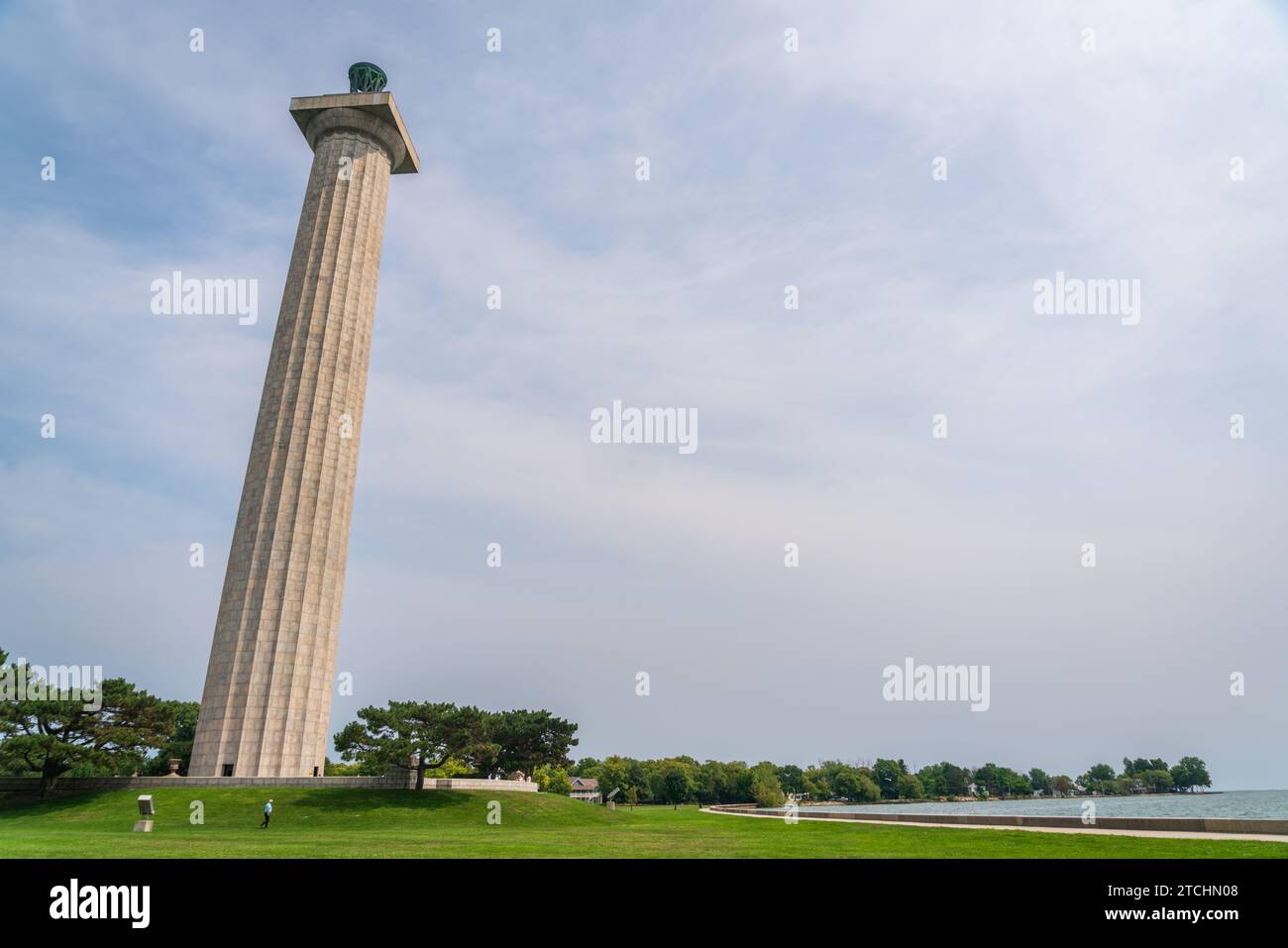 Obelisk of Perry's Victory & International Peace Memorial in Put-in-Bay ...