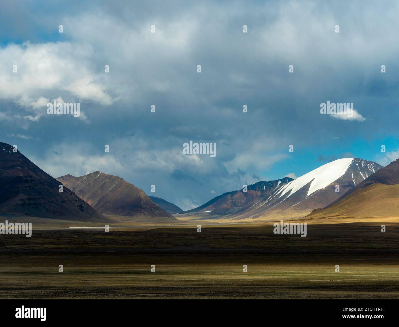 Vast plains hi-res stock photography and images - Alamy