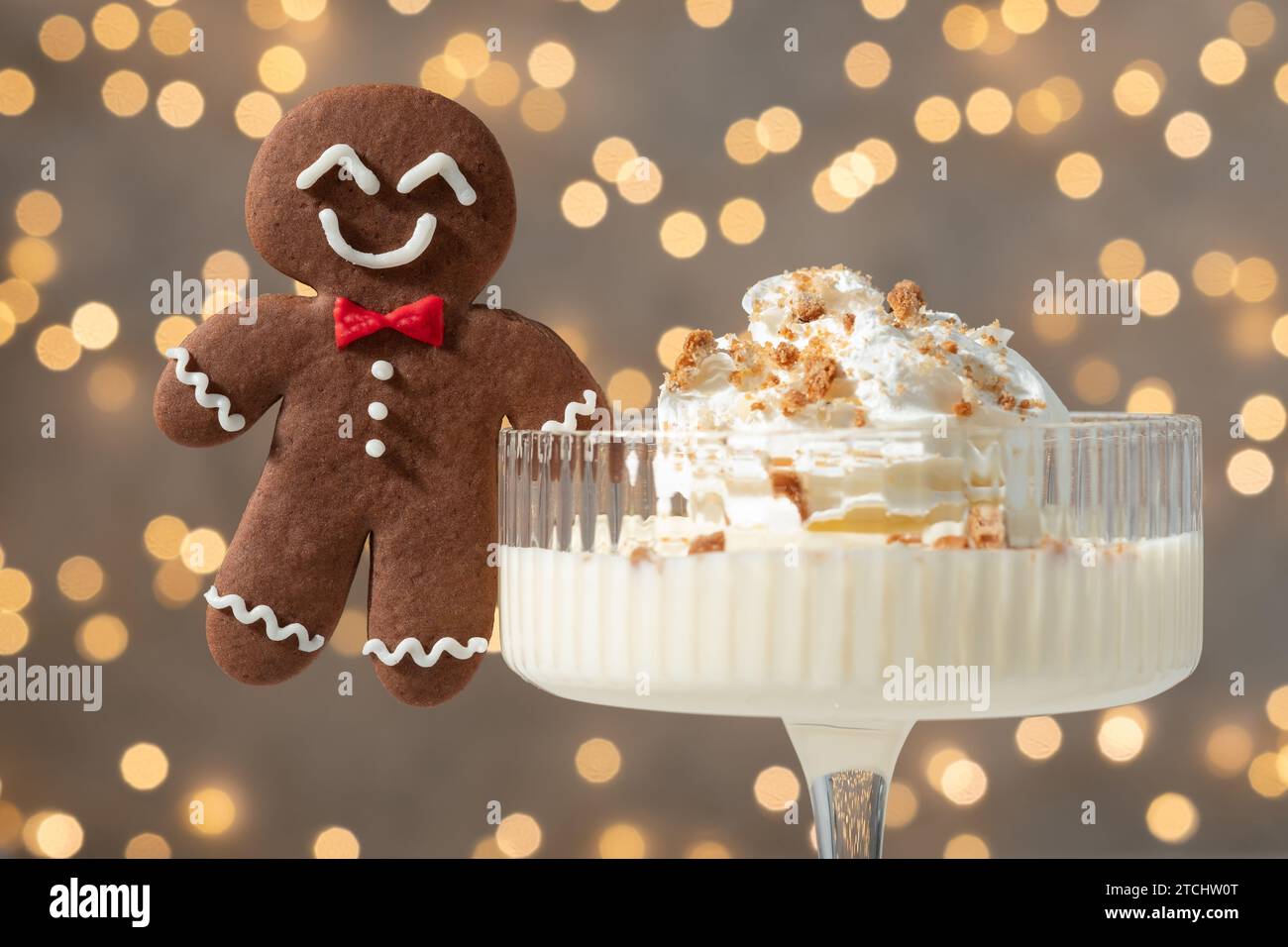 Gingerbread cookie man in a Christmas cocktail Stock Photo - Alamy