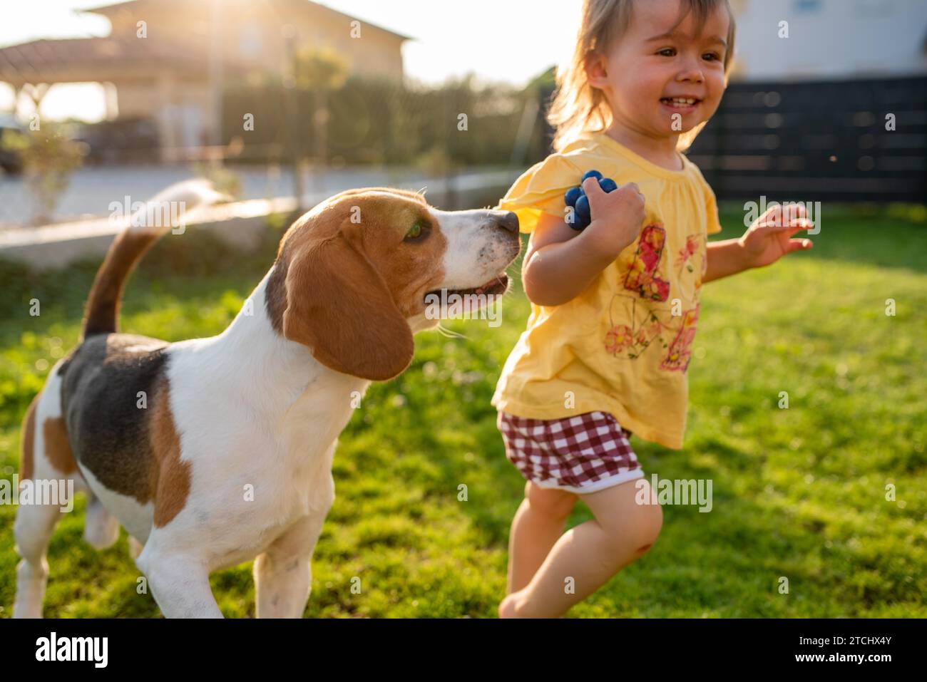 Girl barefoot hi-res stock photography and images - Alamy