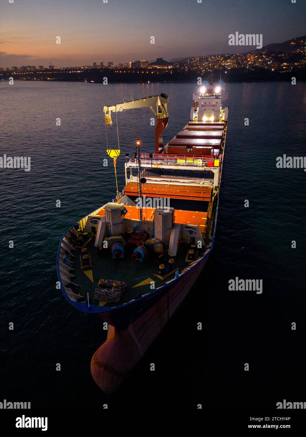 Ship navigation lights at night hi-res stock photography and images - Alamy