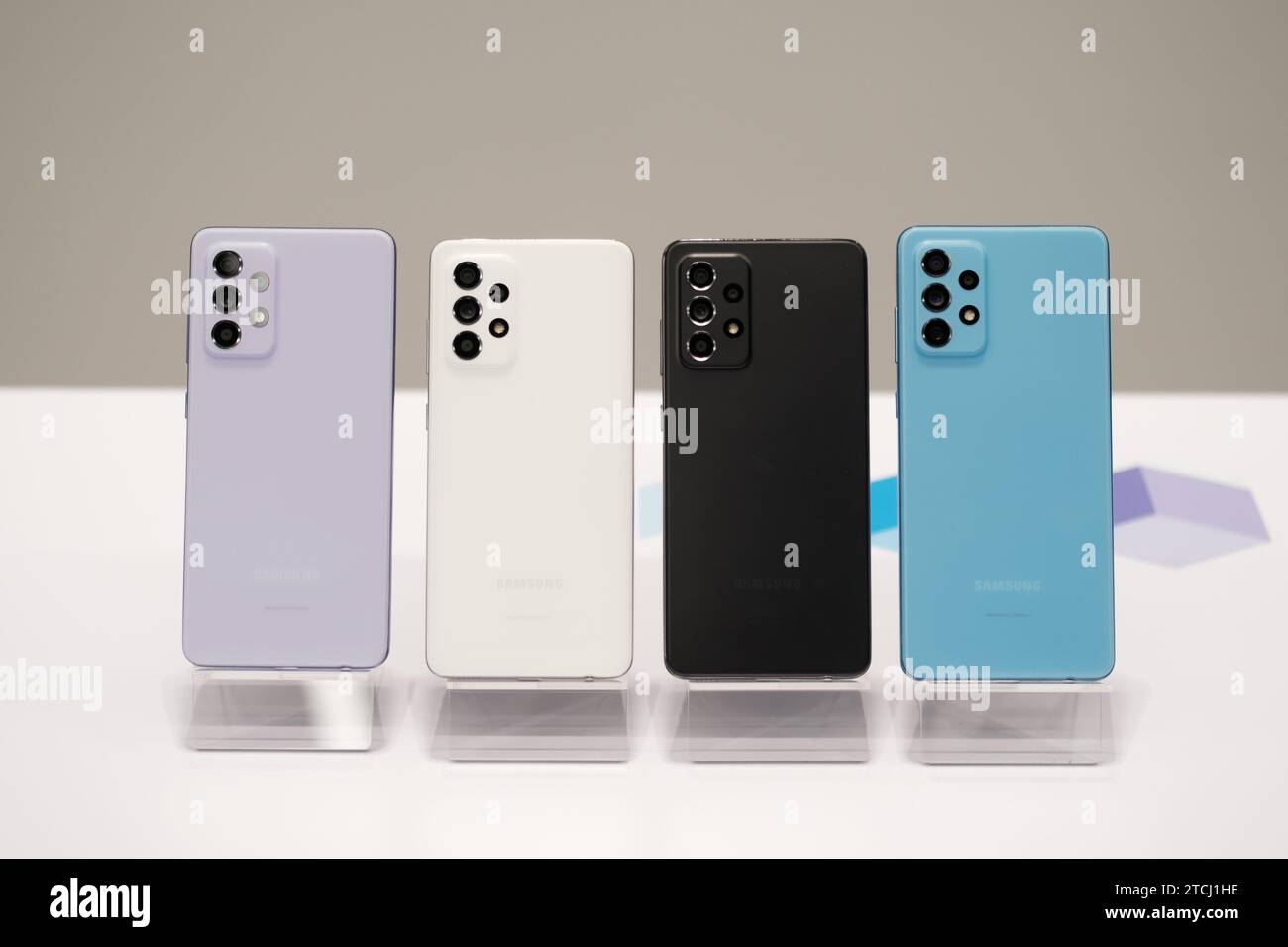 HCMC, VN - Dec 2023. Samsung Galaxy A32 smartphone Stock Photo - Alamy