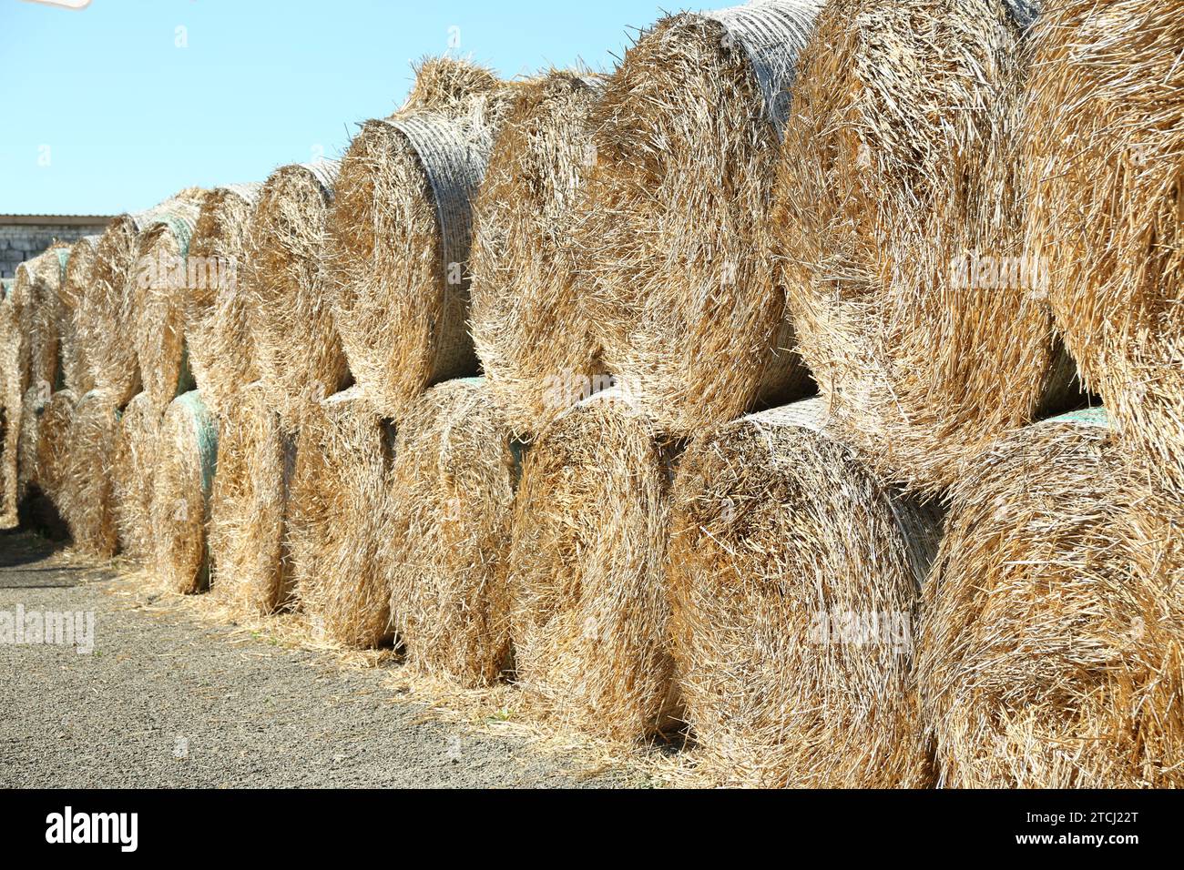 Hay blocks hi-res stock photography and images - Alamy
