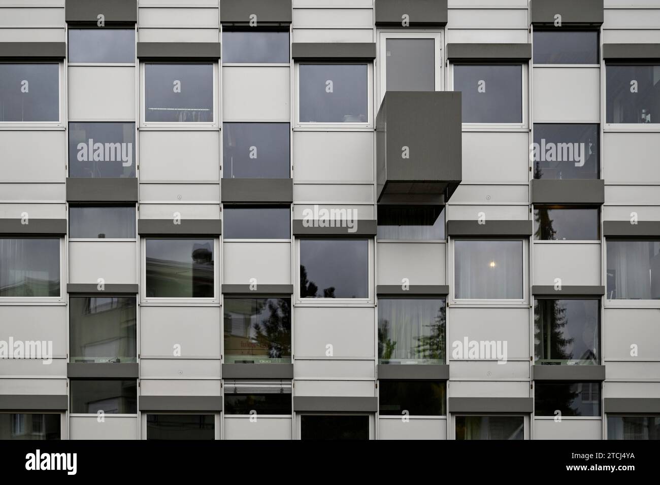 New building window facade Stock Photo - Alamy