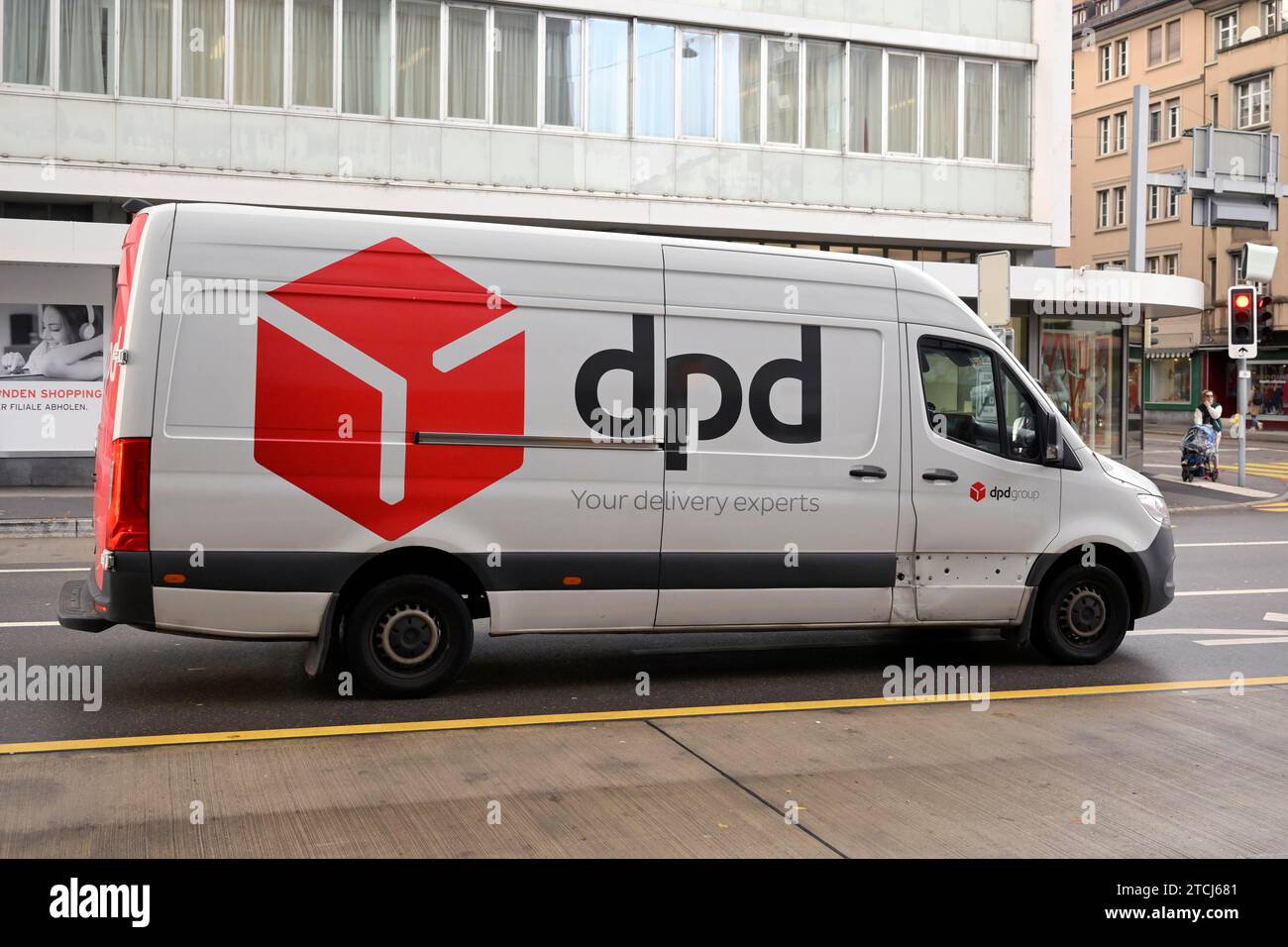 Delivery van dpd parcel service Stock Photo - Alamy