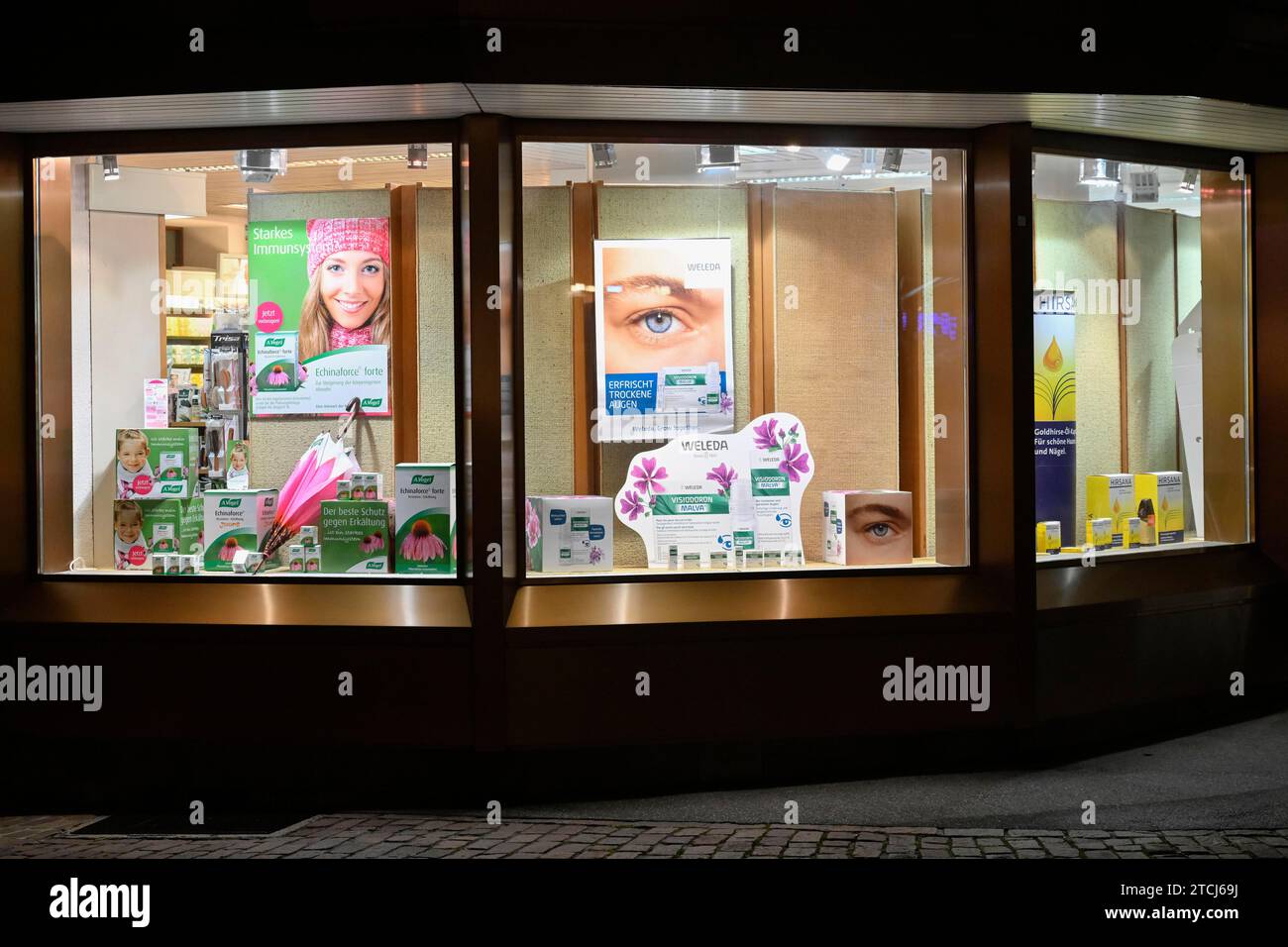 Drugstore shop window Stock Photo - Alamy