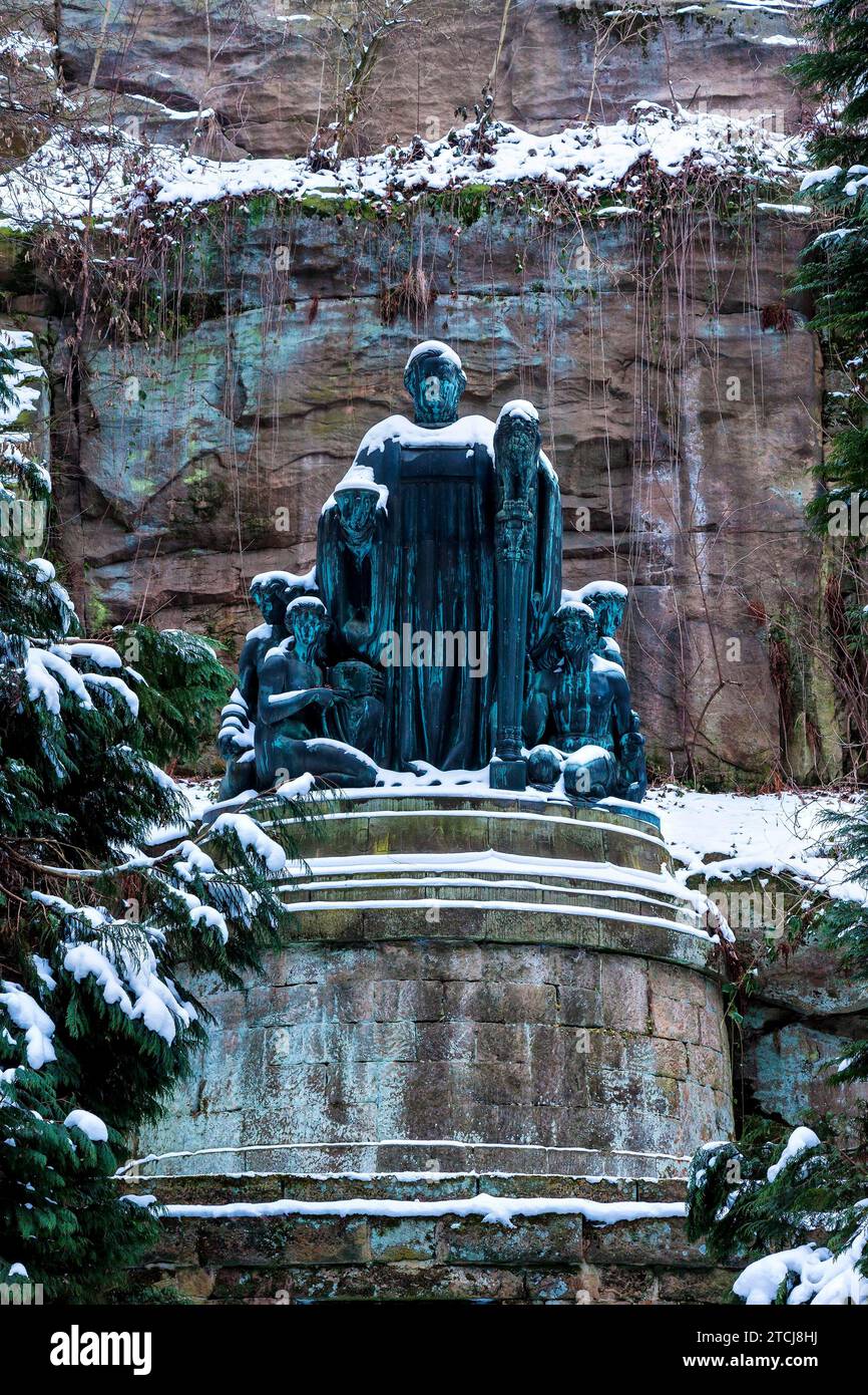 Richard Wagner monument in Liebethaler Grund Stock Photo - Alamy