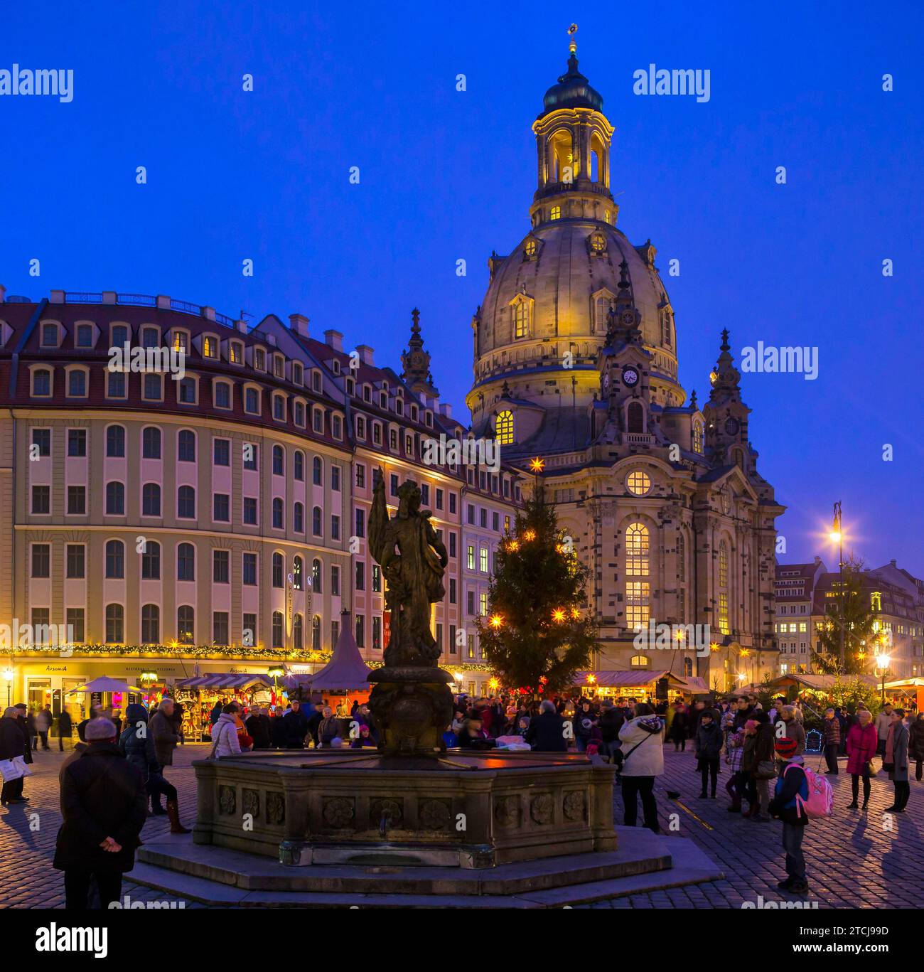 Christmas market on Dresden's Neumarkt square Stock Photo - Alamy