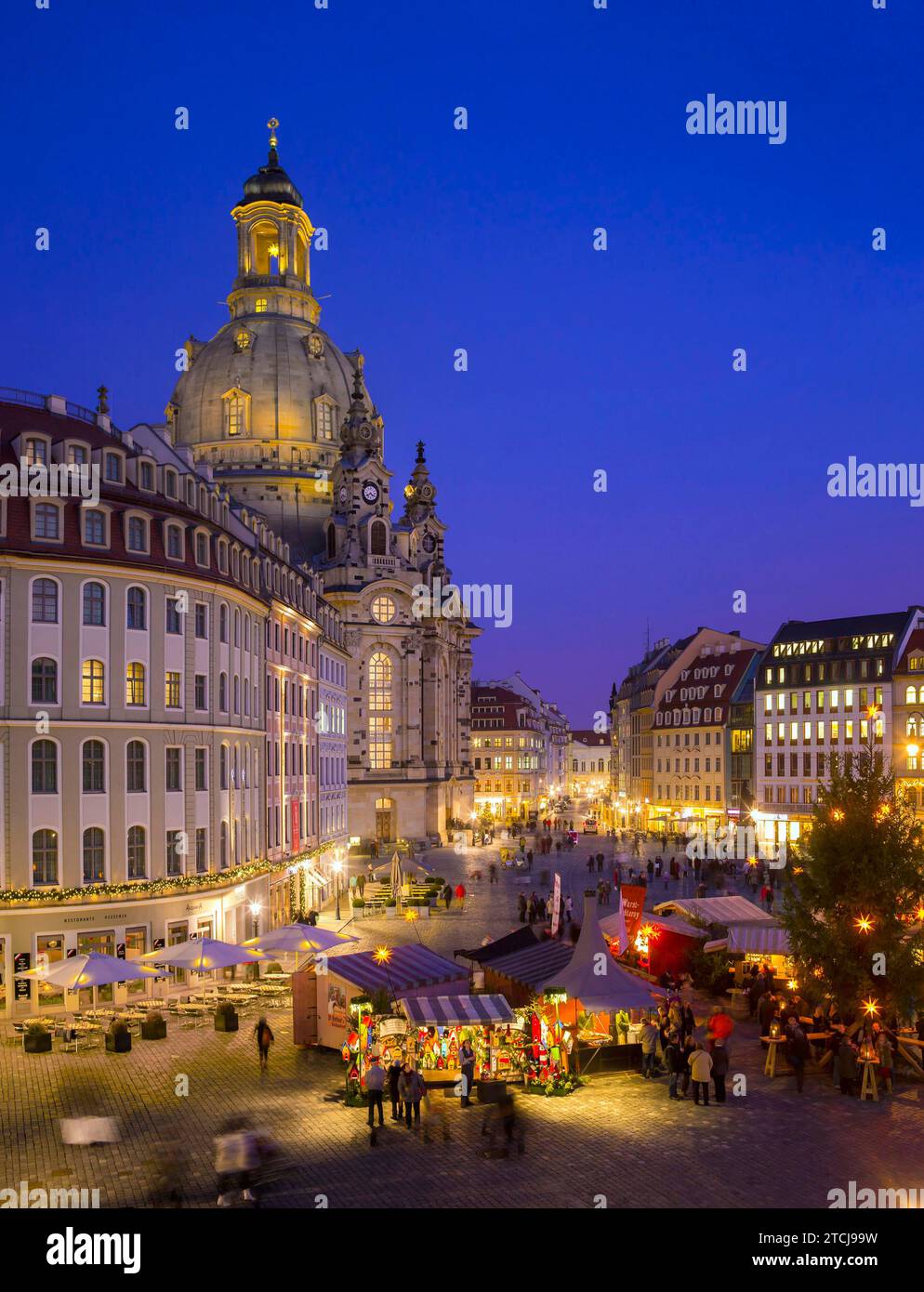 Christmas market at dresdens old town hi-res stock photography and ...