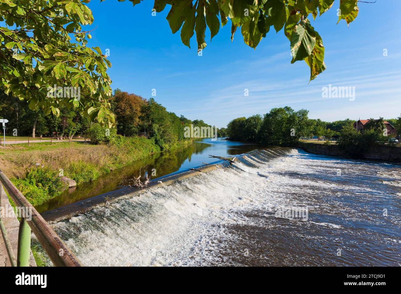 Weir bank hi-res stock photography and images - Alamy