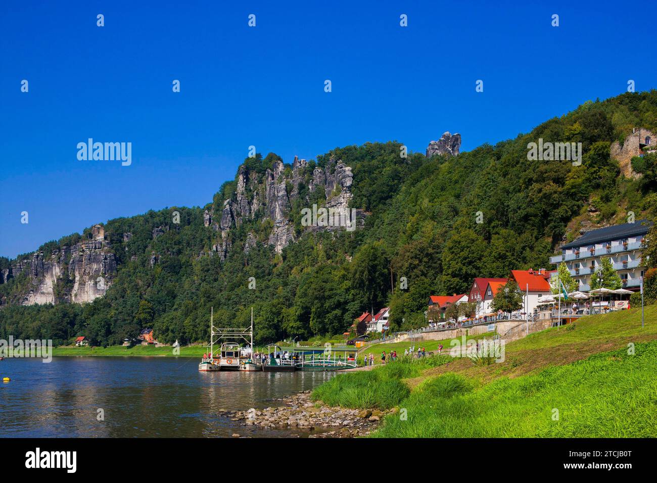 Yaw rope ferry in Rathen Stock Photo - Alamy