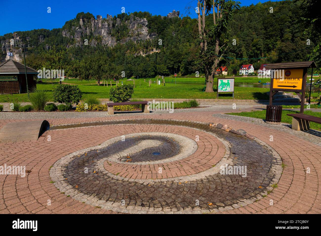 Hiking trail water fountain hi-res stock photography and images - Alamy