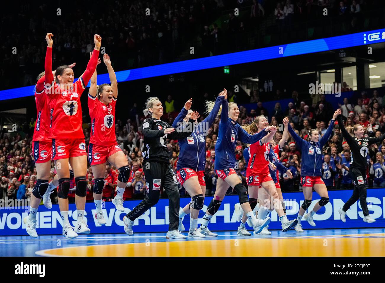 Trondheim 20231212.The Norwegian players celebrate the quarter-final ...