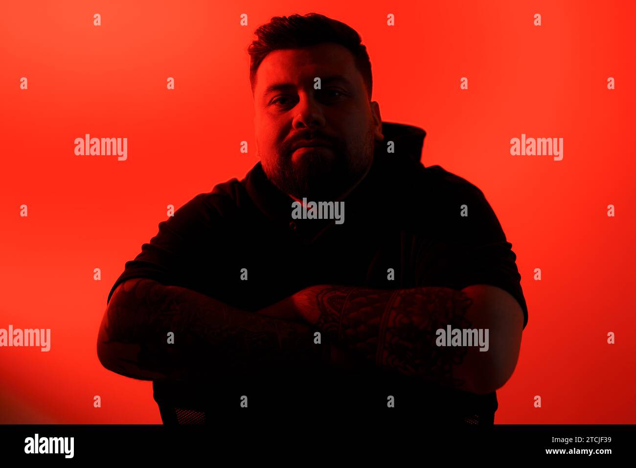 Confident stance silhouette hi-res stock photography and images - Alamy