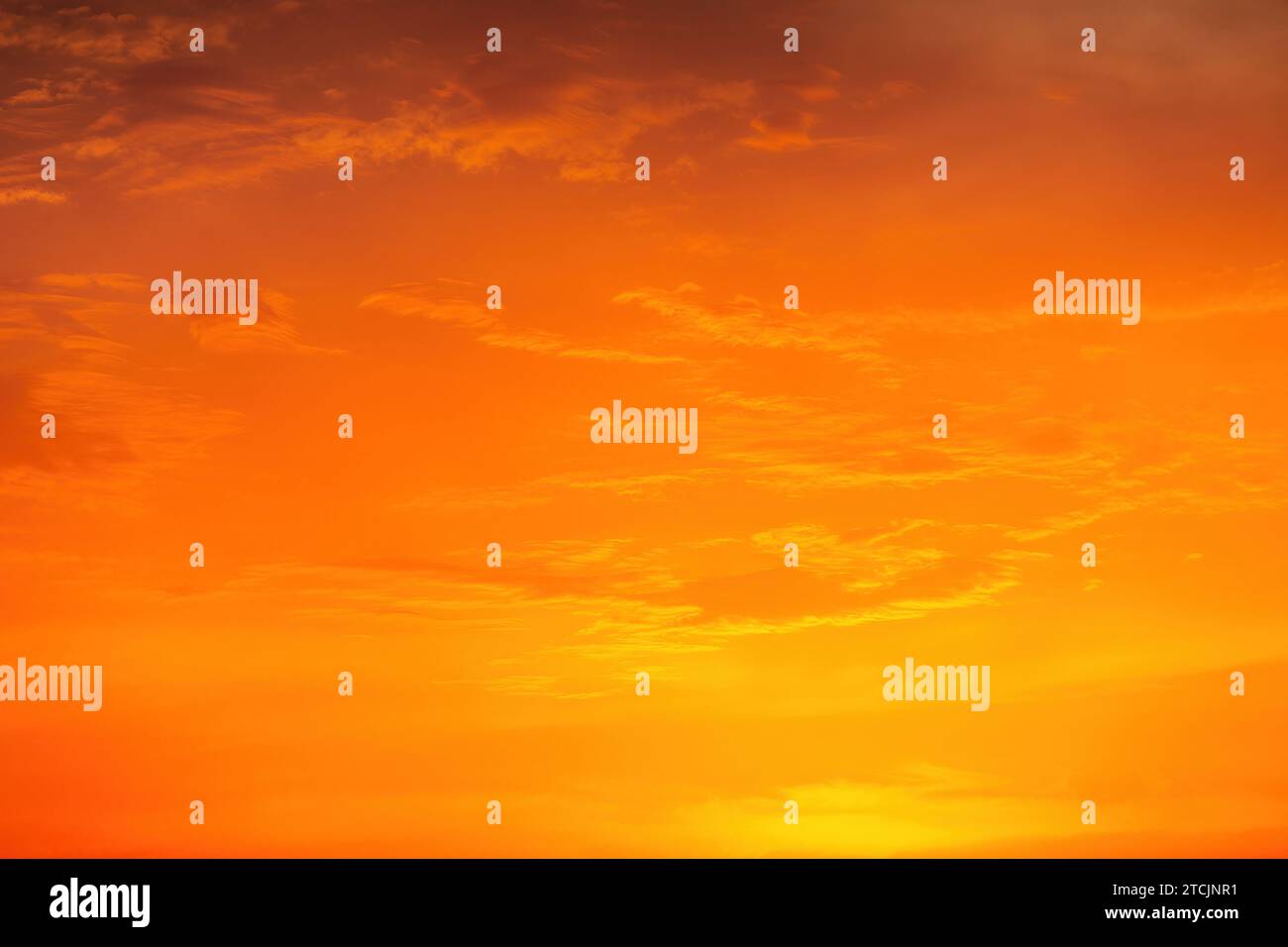 Cloud sunrise dramatic outdoor hi-res stock photography and images - Alamy