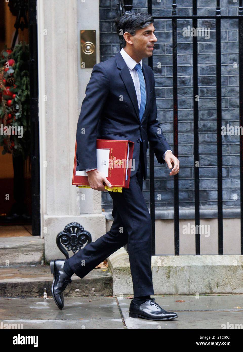 London, UK. 13th Dec, 2023. Prime Minister, Rishi Sunak, leaves Number ...