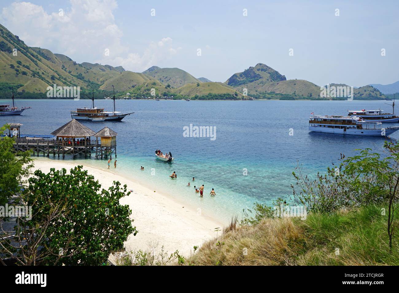 Kapal Pinisi Ship at Kelor Island, Labuan Bajo, Komodo National Park ...