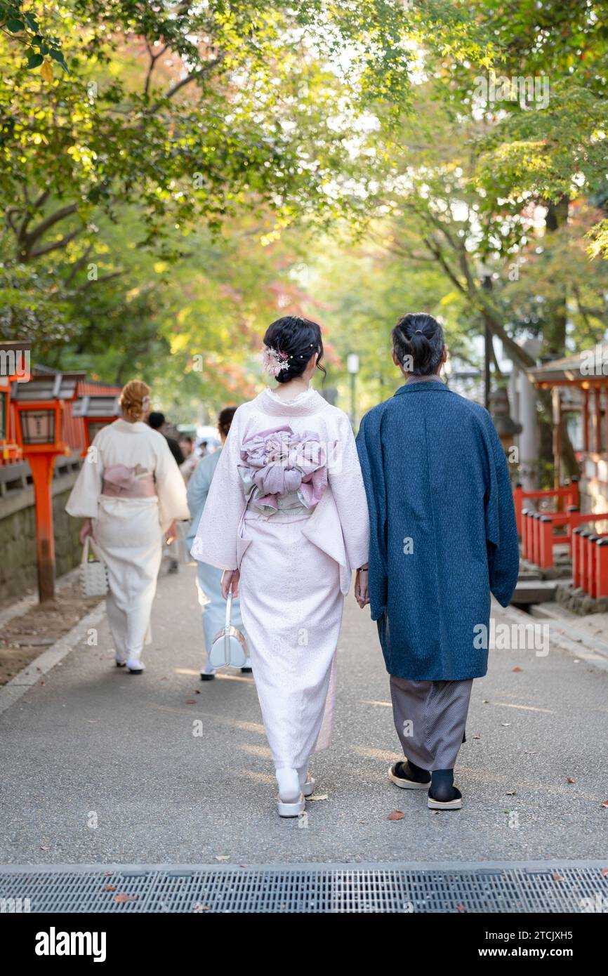 Japanese Kimono Portrait back view photography. Kyoto, Japan. Fall ...