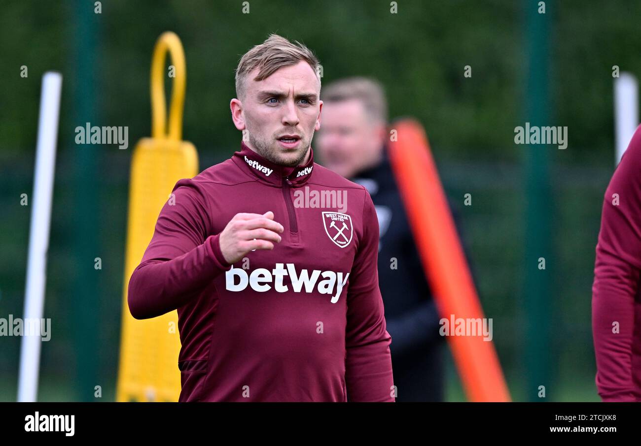 Romford, UK. 13th Dec, 2023. Dagenham East London 13th Dec 2023. Jarrod ...