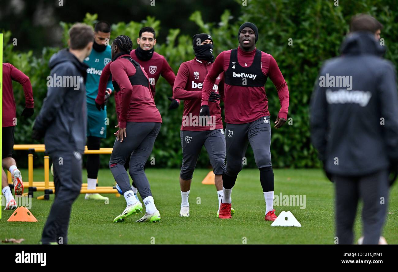 Romford, UK. 13th Dec, 2023. Dagenham East London 13th Dec 2023. Kurt ...