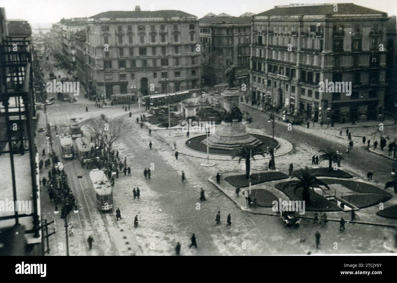 Piazza Garibaldi, Naples, Italy - 1940 Stock Photo - Alamy