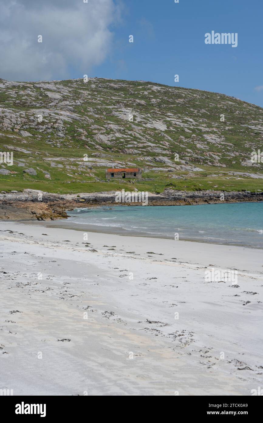 Taransay Island in the Outer Hebrides is the largest uninhabited island ...