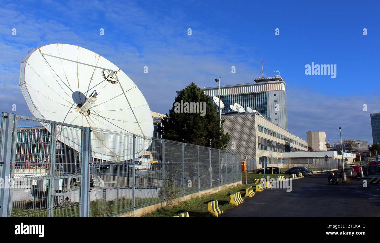 Giant satellites behind the Czech Television building in Kavci Hory ...