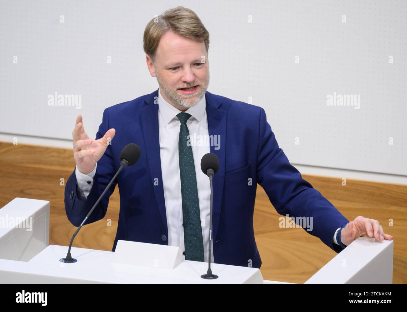 Hanover, Germany. 13th Dec, 2023. Gerald Heere (Greens), Finance ...