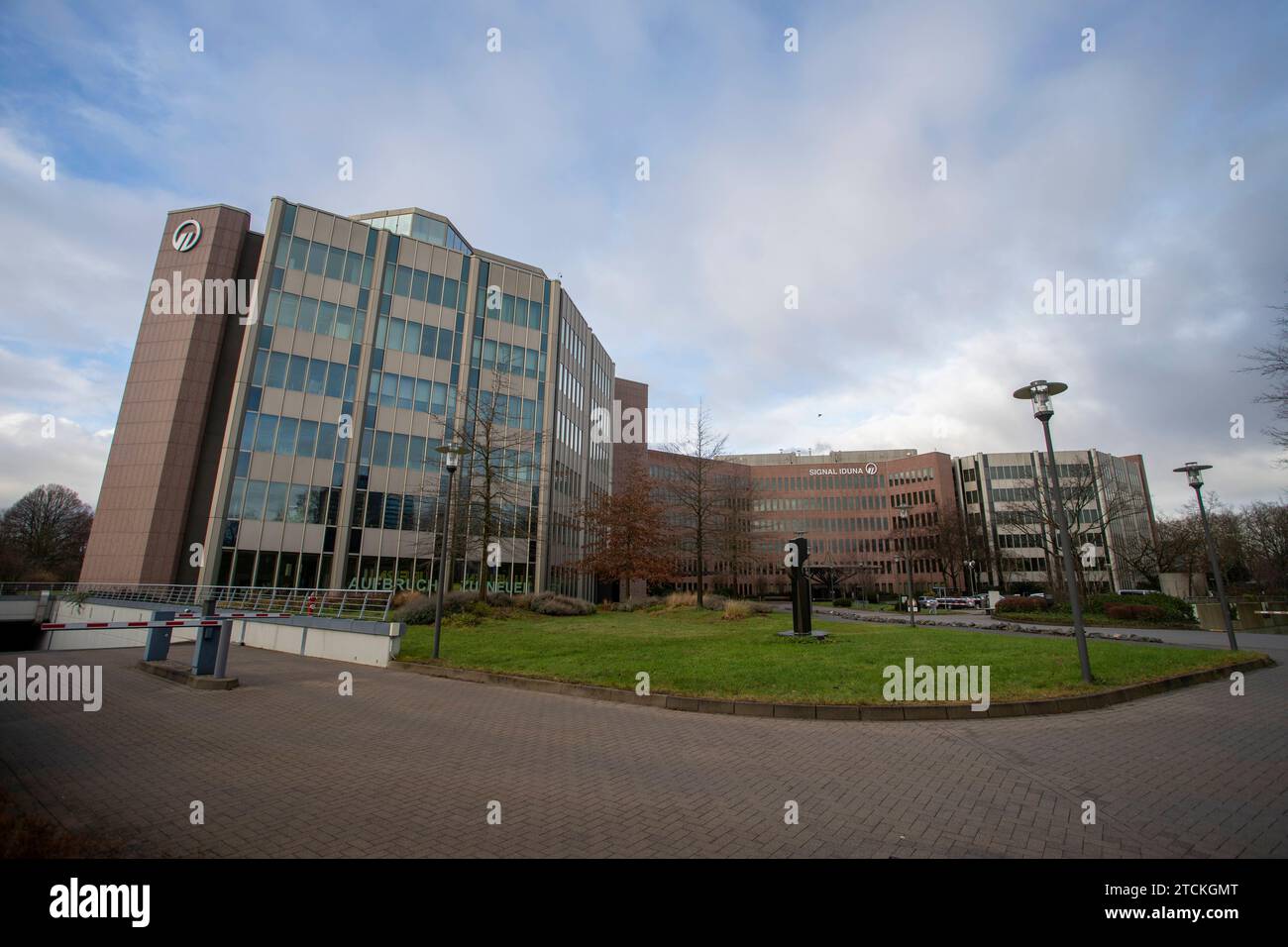 Signa gruppe hi-res stock photography and images - Alamy