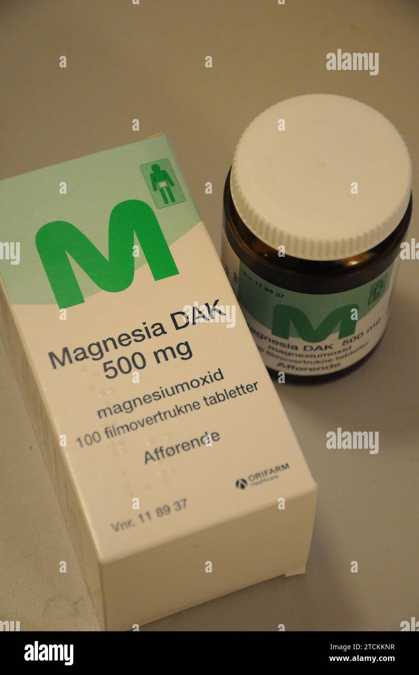 Magnesia dak tablets hi-res stock photography and images - Alamy