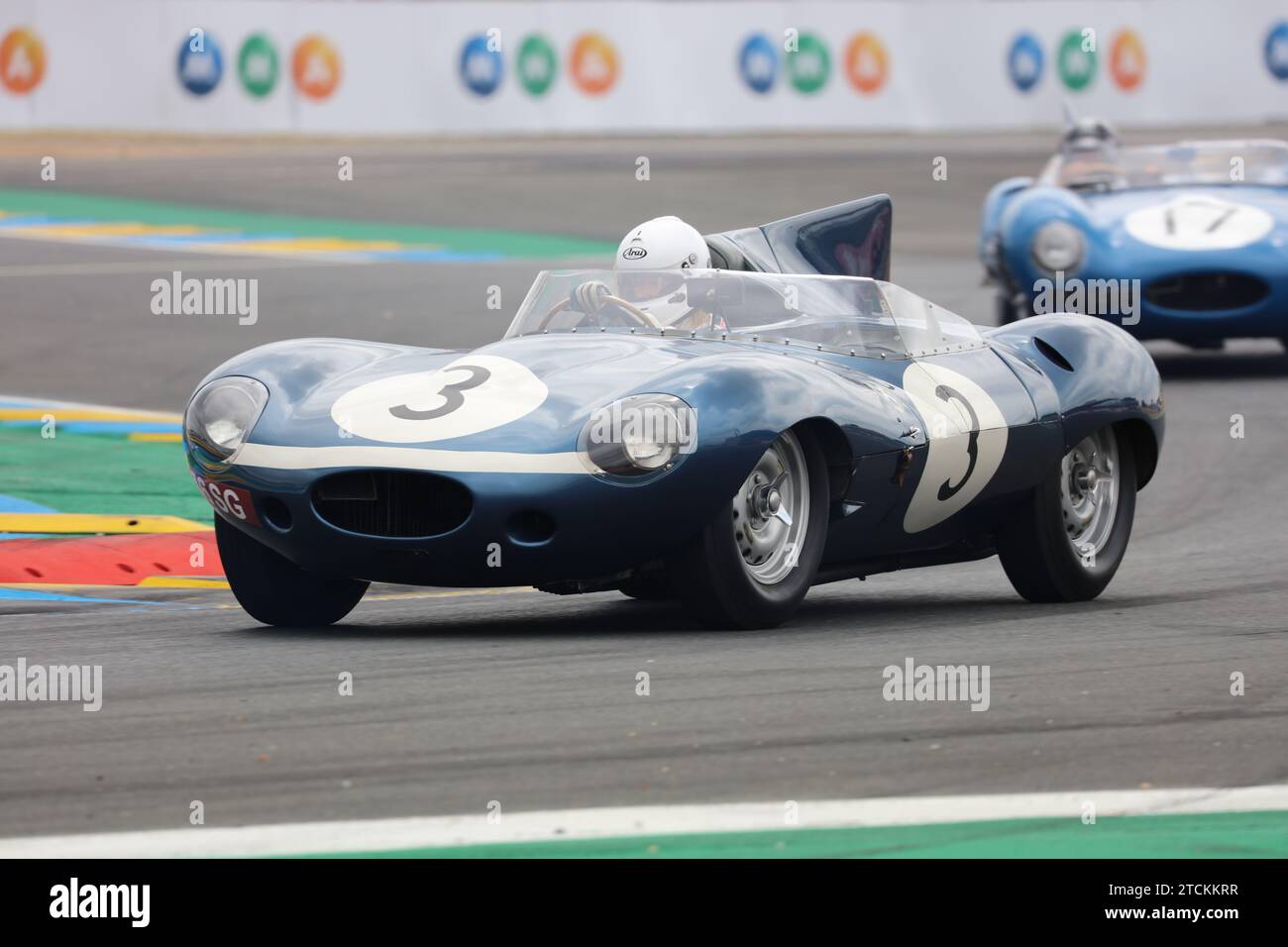2023 Le Mans Legends Parade - 1957 Winner Jaguar D-Type Stock Photo - Alamy