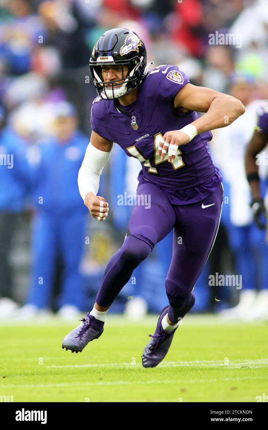 Baltimore Ravens safety Kyle Hamilton (14) runs during an NFL football ...