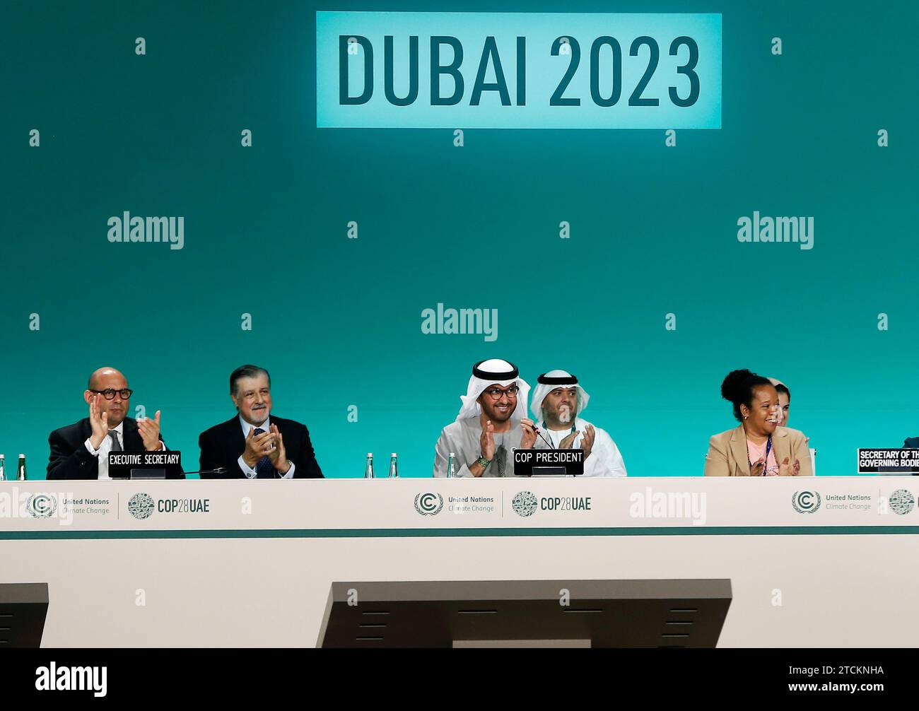 Dubai, United Arab Emirates(UAE). 13th Dec, 2023. Attendees applaud ...