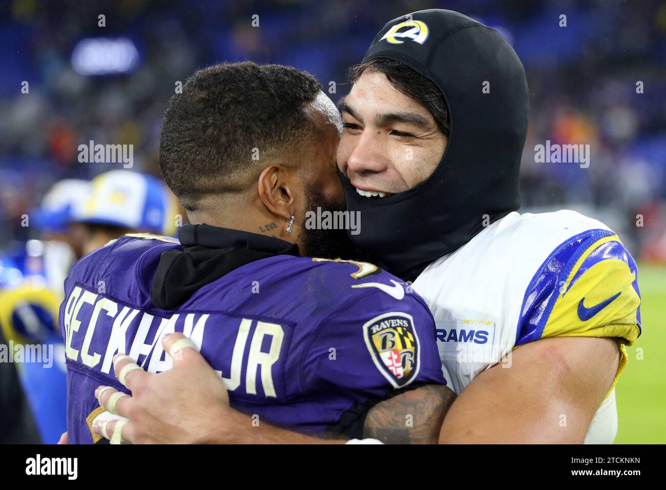 Baltimore Ravens wide receiver Odell Beckham Jr. (3) interacts with Los ...