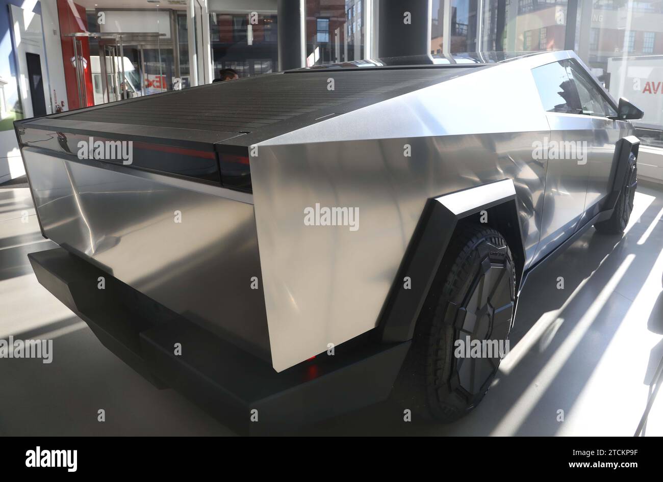Tesla cybertruck 2023 hi-res stock photography and images - Alamy