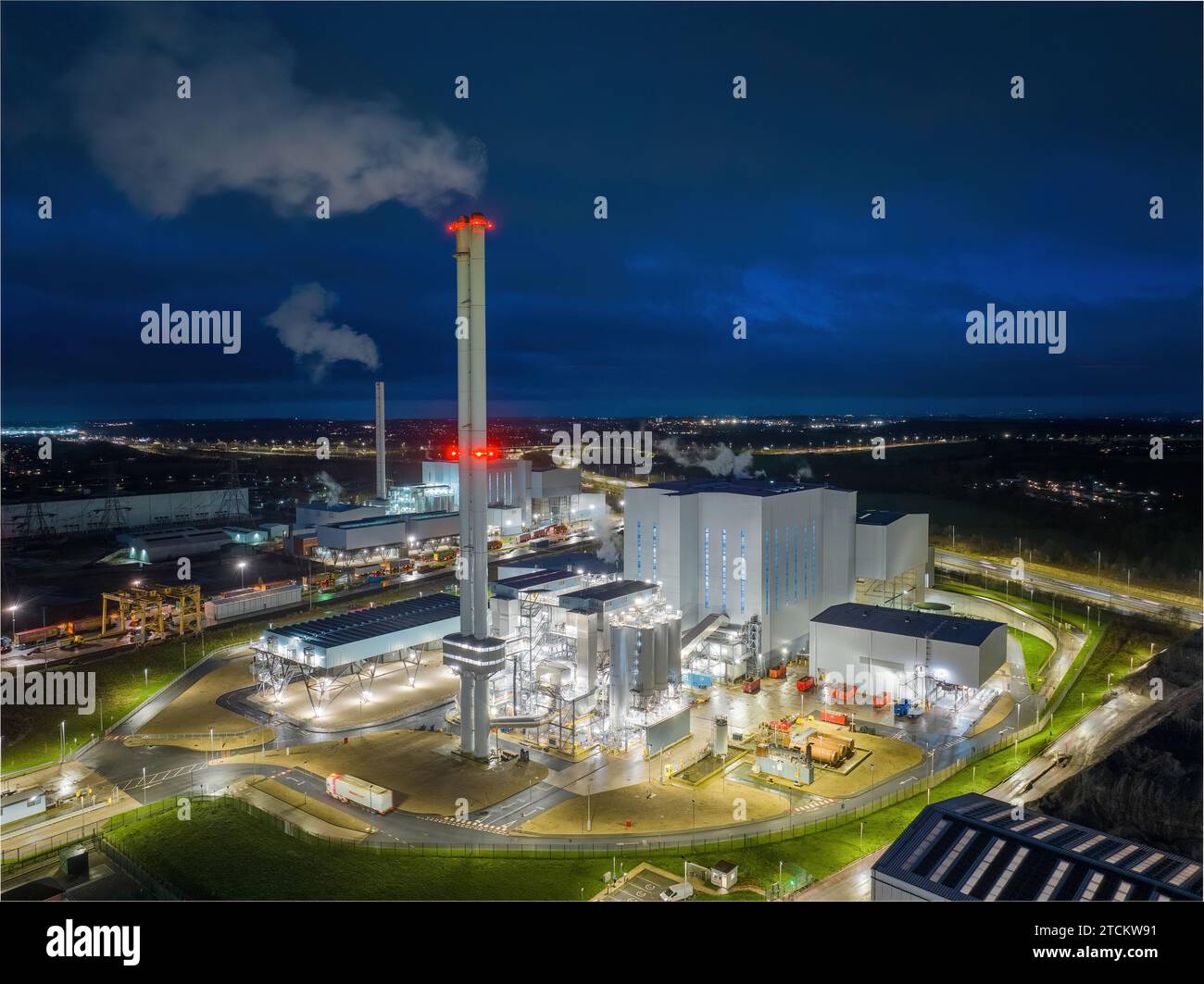 Ferrybridge, Yorkshire, England.Gas and multi fuel power station ...