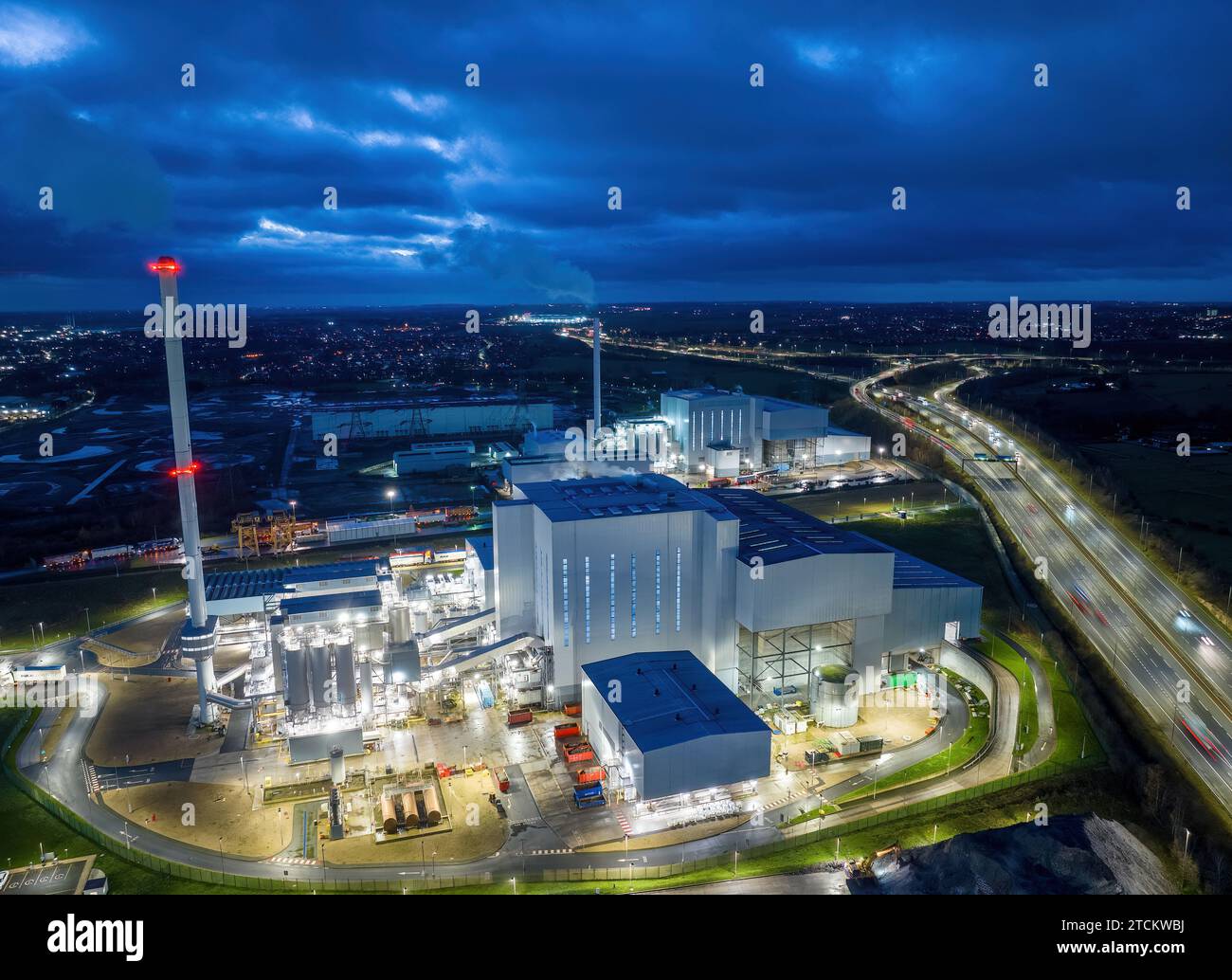 Ferrybridge, Yorkshire, England.Gas and multi fuel power station ...