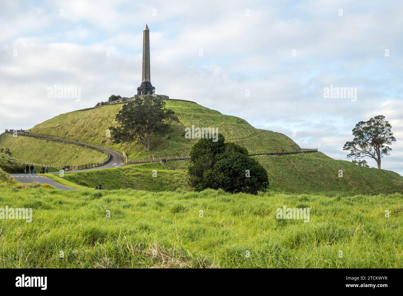 Cornwall park and one tree hill hi-res stock photography and images - Alamy