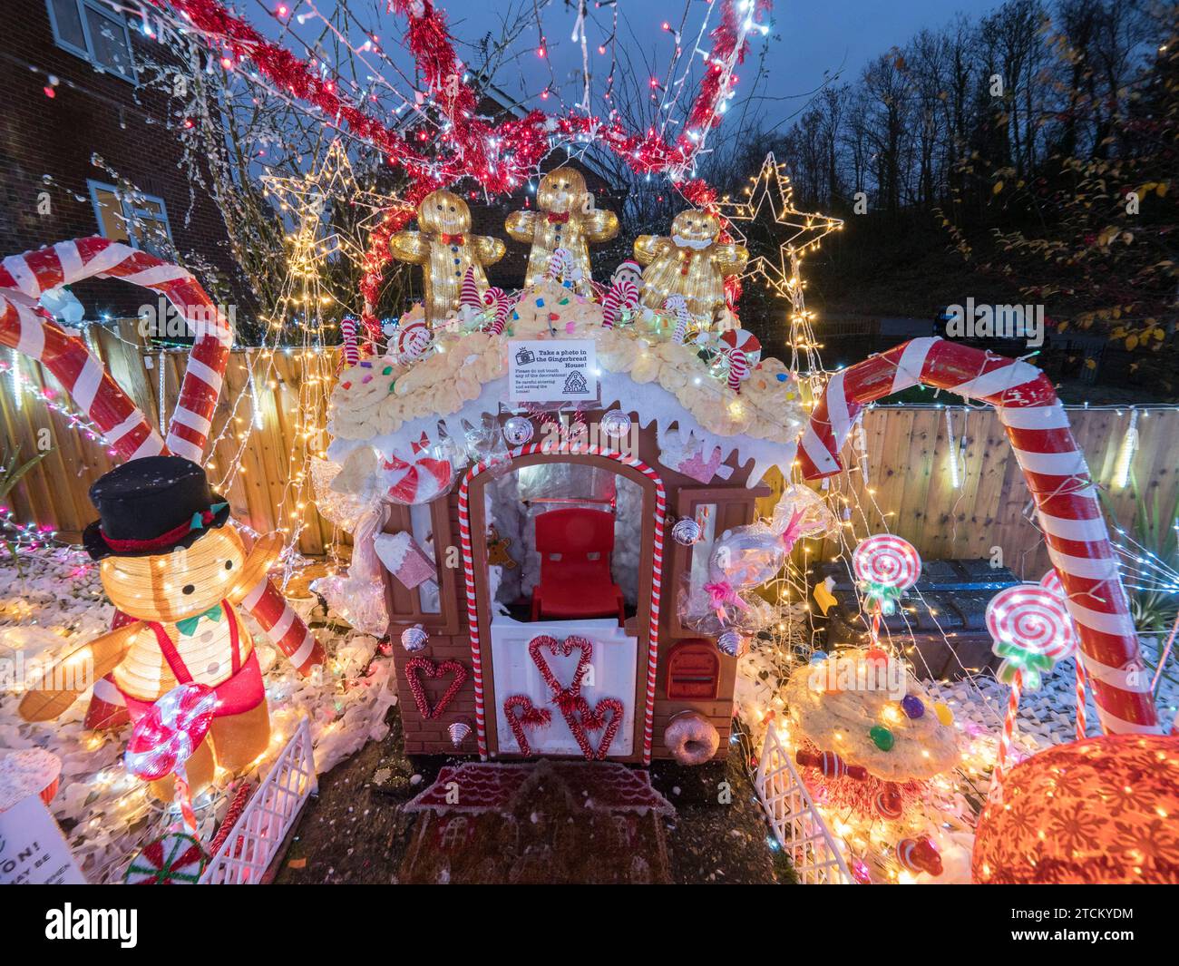 Canterbury, Kent, UK. 13th Dec, 2023. Stunning Christmas House in ...