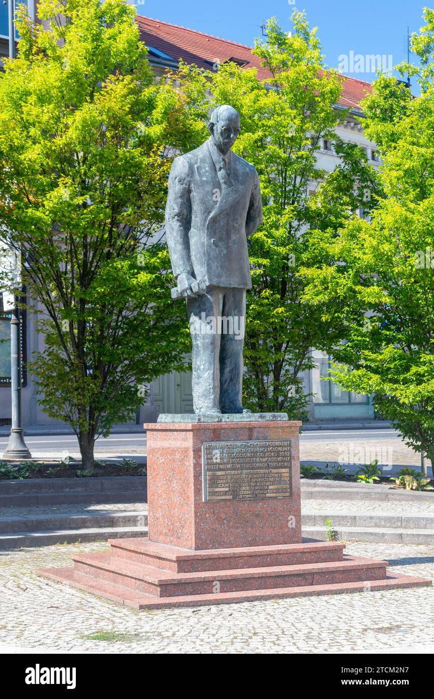 Leon barciszewski hi-res stock photography and images - Alamy